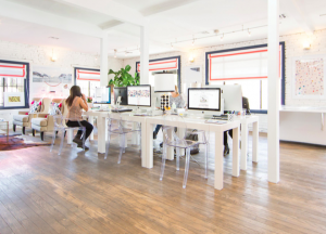 Coastal Office Décor: Tips for a Casual Yet Chic Office Space